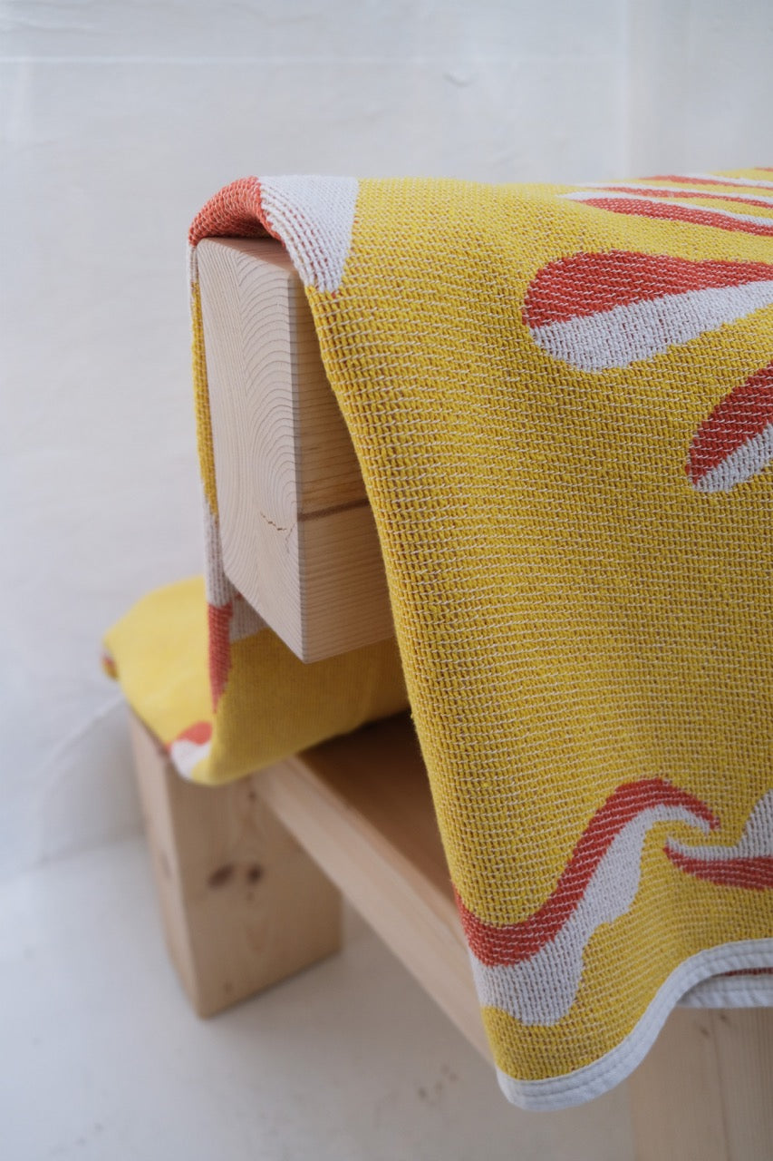 Cotton Blanket “Balance” by George Greaves – ZigZagZurich